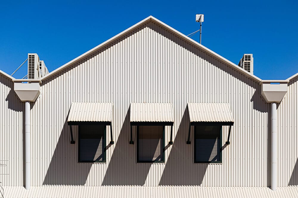 Which one is better Colorbond or Zincalume? | Spinifex Sheds